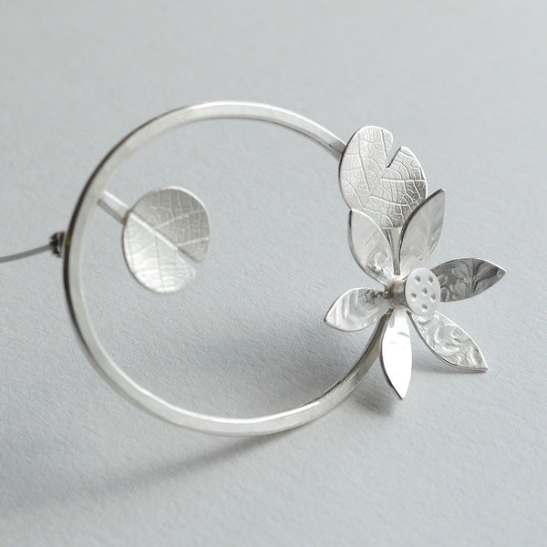 Lily pond brooch – Naomi James